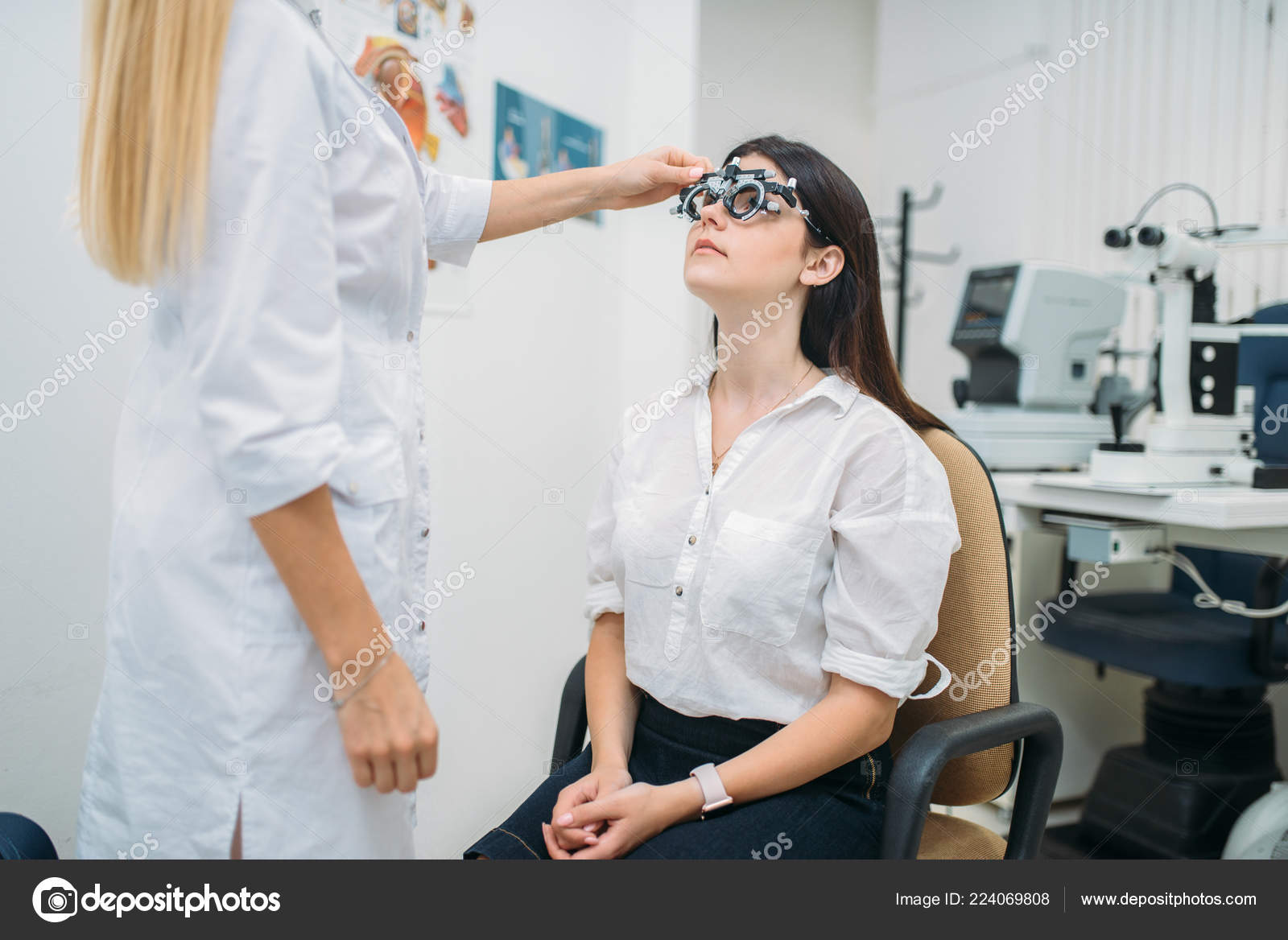 Diopter Selection Diagnostics Vision Professional Choice Glasses Eyesight Test Optician — Stock
