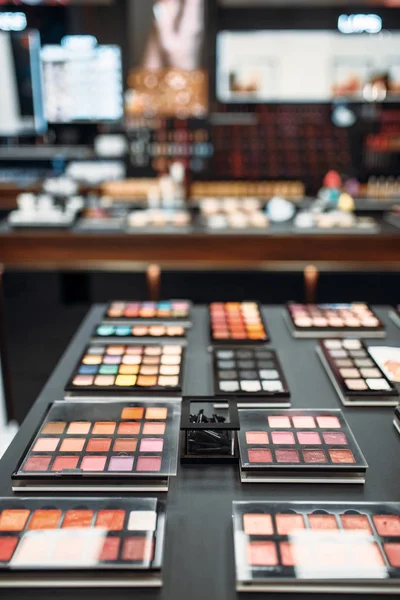 Makeup store Stock Photos, Royalty Free Makeup store Images | Depositphotos