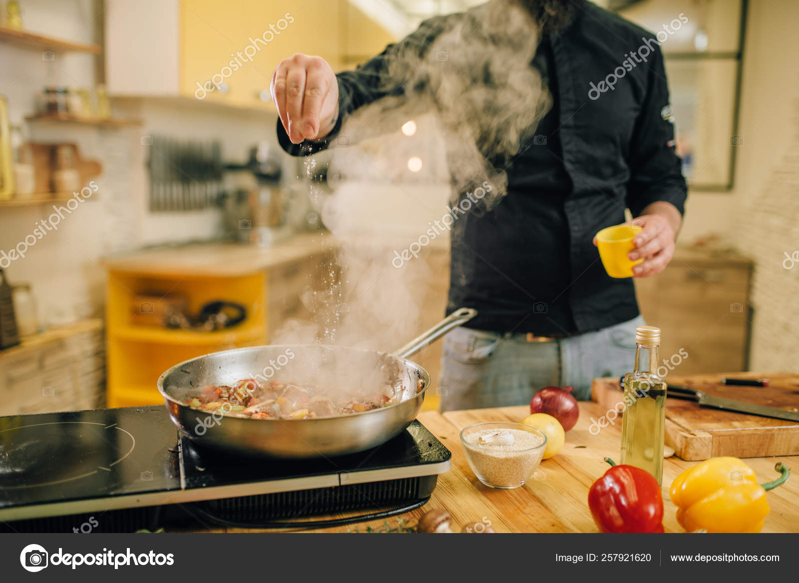 Male Chef Salted Meat Vetables Frying Pan Kitchen Man Preparing Stock ...