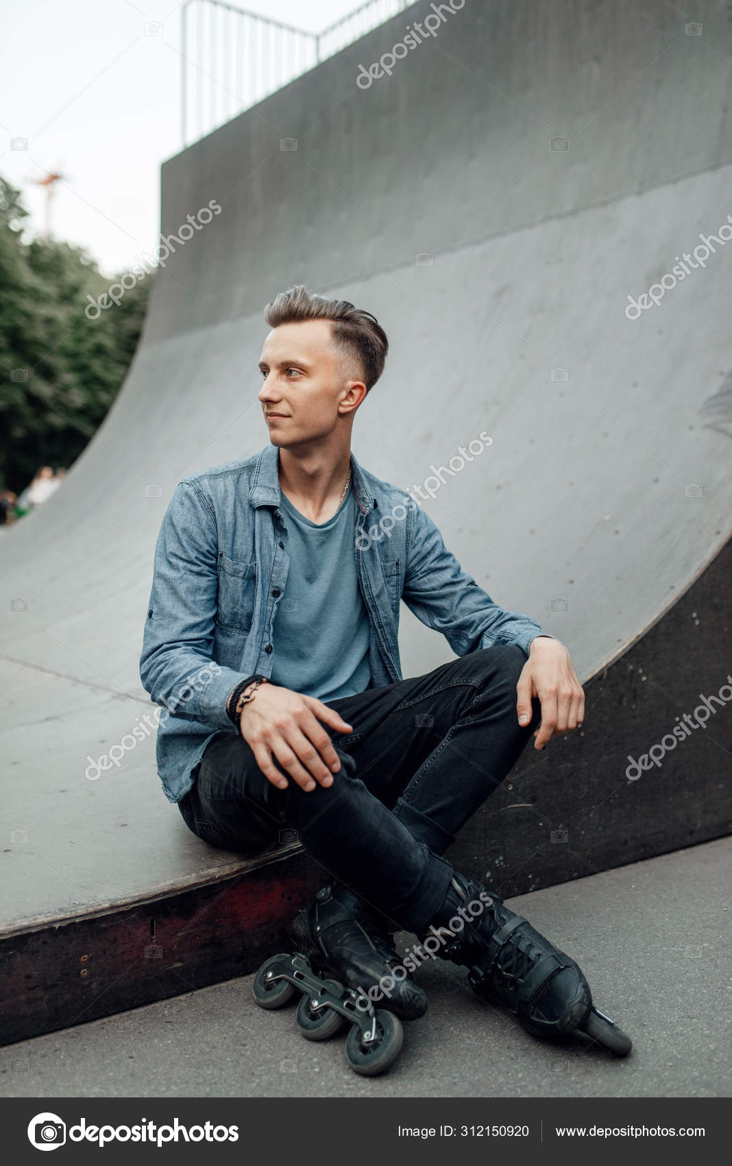 Roller Skating Male Skater Poses Ramp Urban Roller Skating Active ...