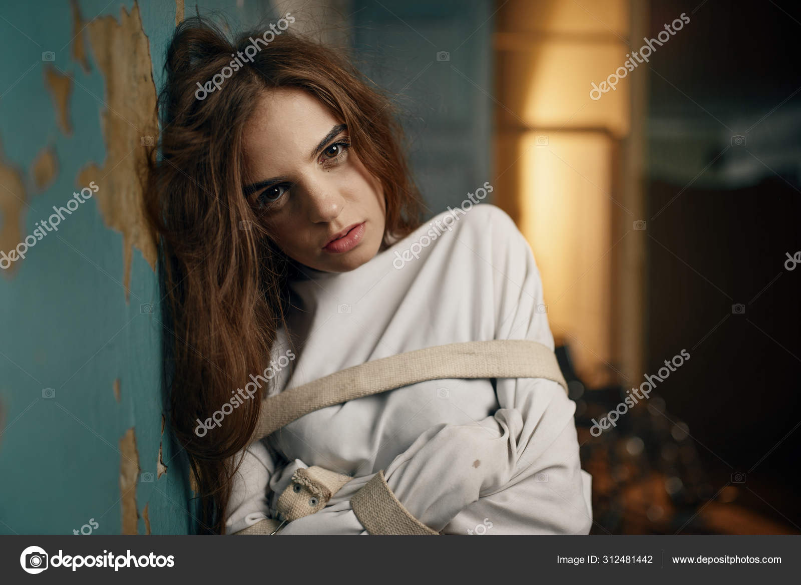 Crazy Female Patient Strait Jacket Mental Hospital Woman Straitjacket ...