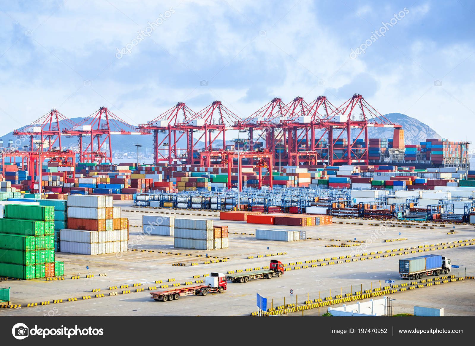 Busy Harbour Full Loads Containers Port — Stock Photo © zhudifeng ...