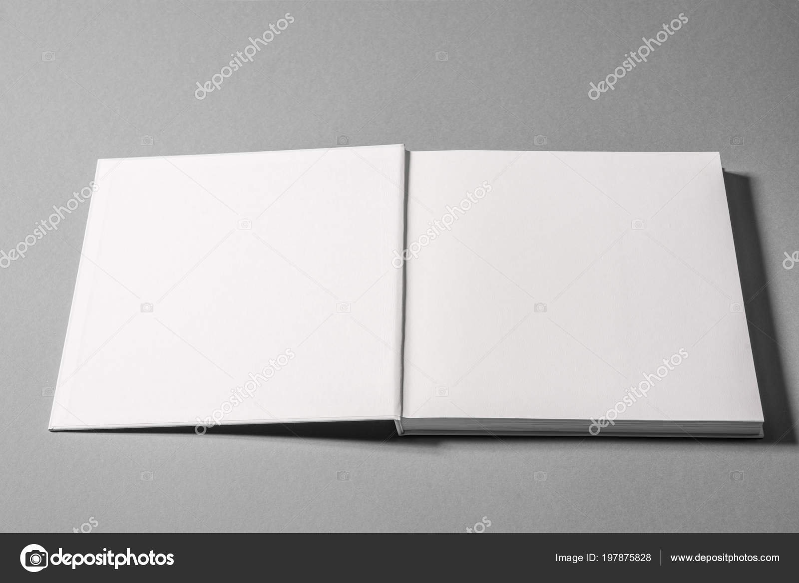 Libro Tapa Dura Sobre Fondo Aislado Prepárate — Foto de stock ...