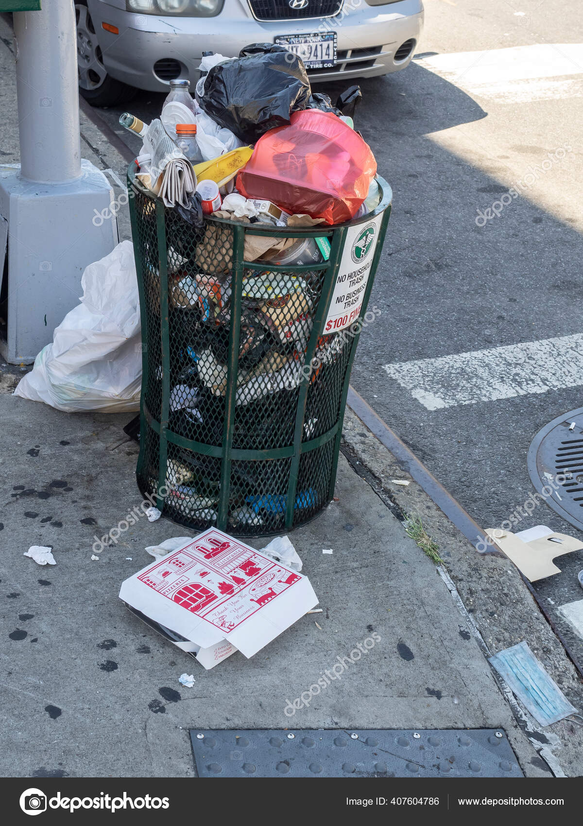 Brooklyn Usa September 2020 Trash Piling Brooklyn Sanitation Department ...