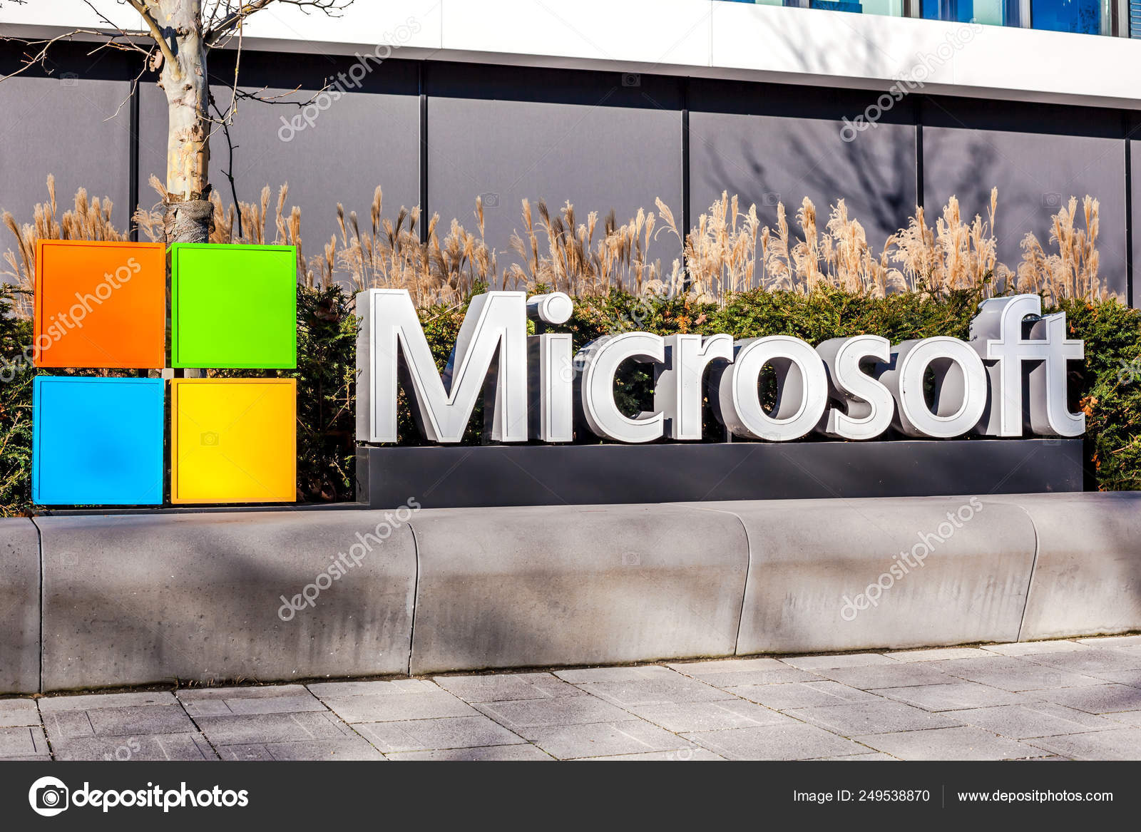 Microsoft logo at office building, Munich Germany — Stock Editorial ...