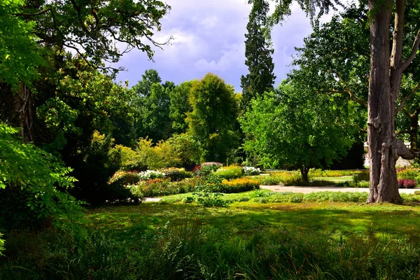 Garden scenery Stock Photos, Royalty Free Garden scenery Images ...