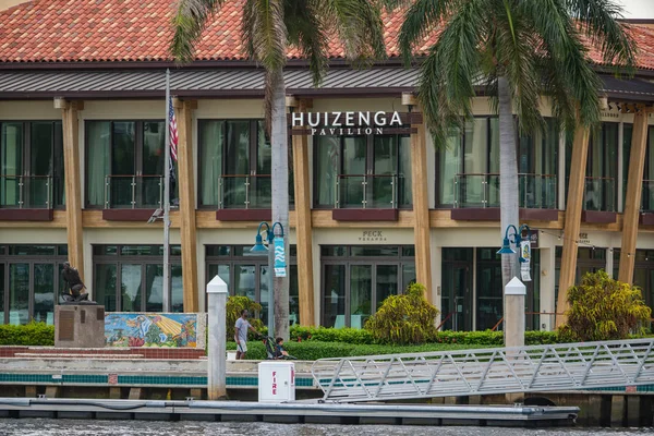 Huizenga Stock Photos, Royalty Free Huizenga Images | Depositphotos®