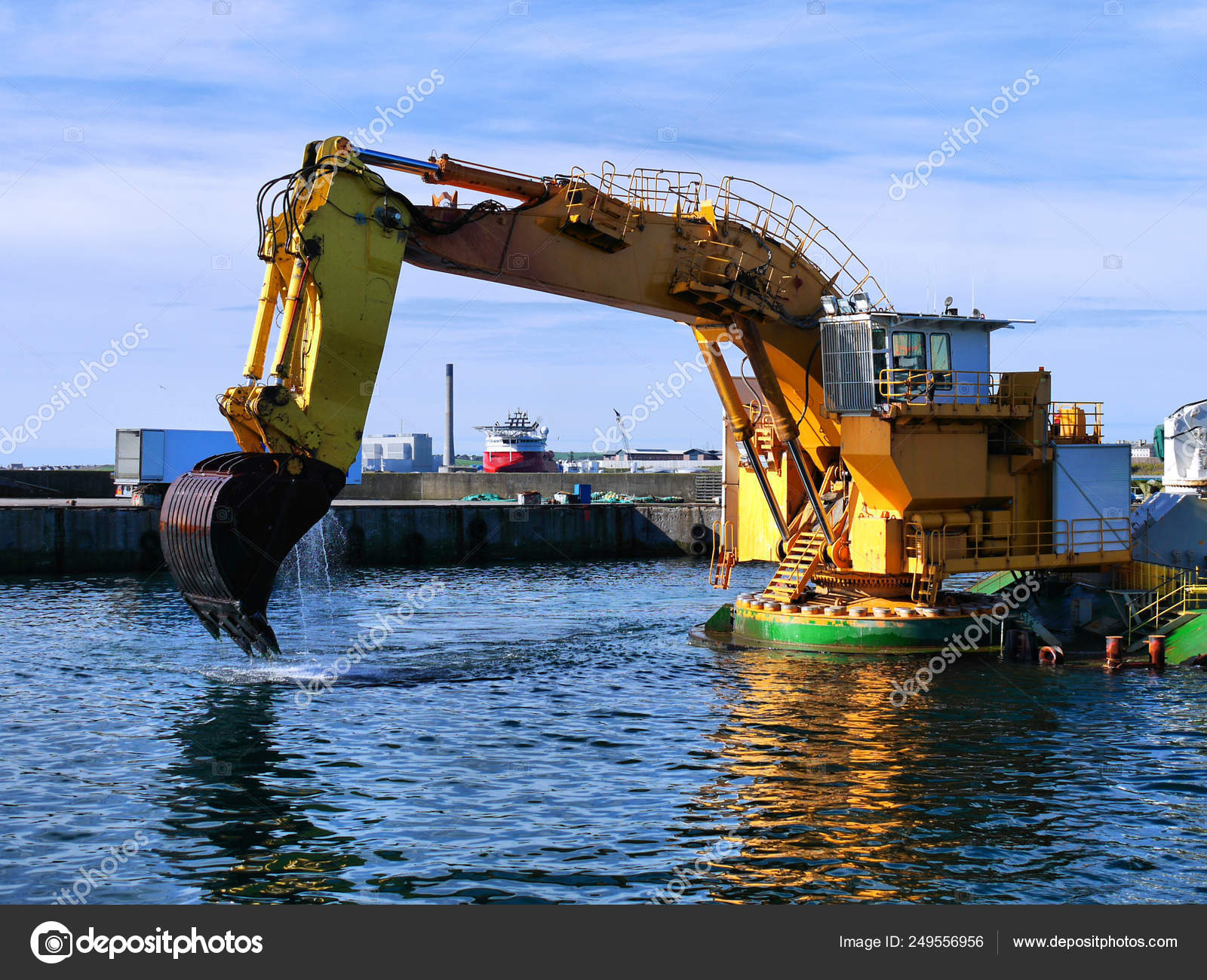 Dragueur Pelleteuse Mp40 Opérations Dragage Dans Port image libre de ...