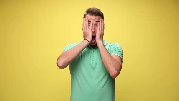 Vidéos pour Gifle au visage, Gifle au visage clips vidéo HD / 4K ...