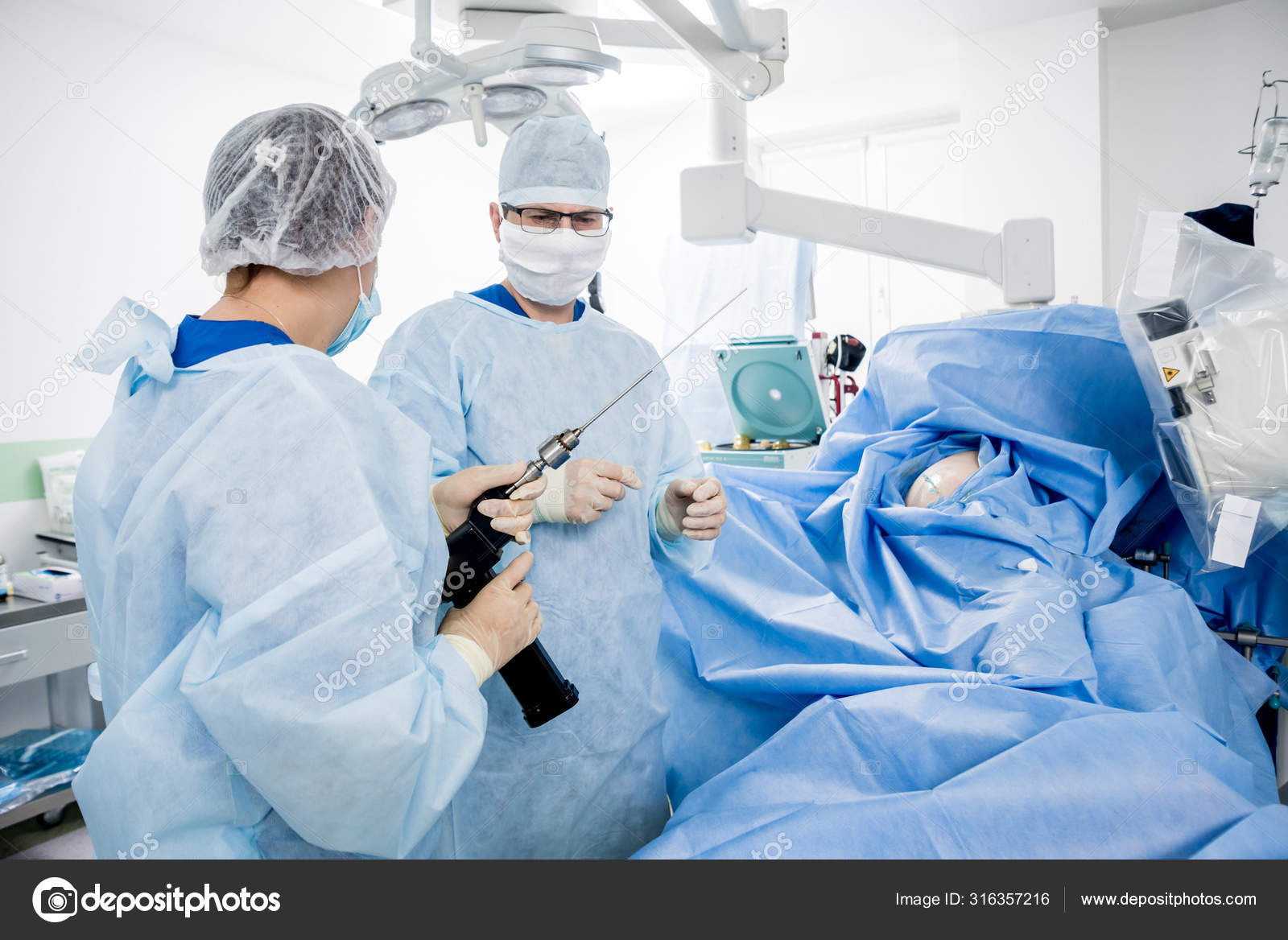 Arthroscope Surgery Orthopedic Surgeons Teamwork Operating Room Modern ...
