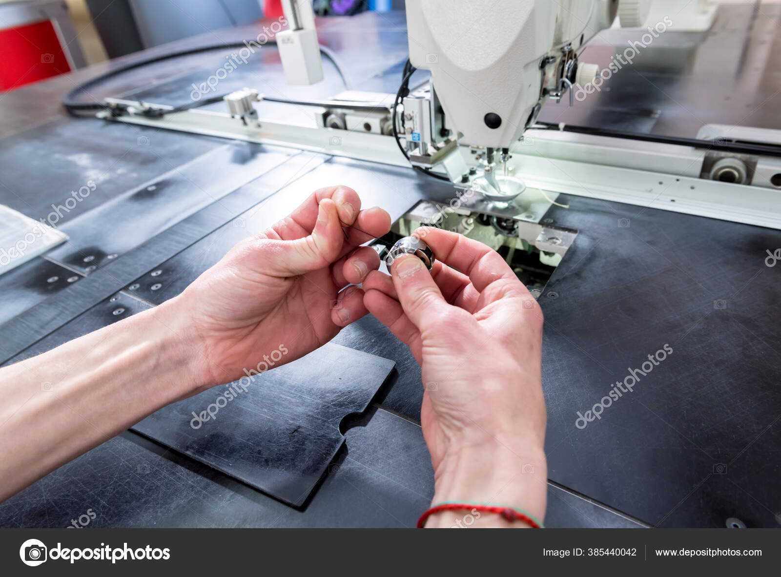 Línea de producción de la industria textil. Fábrica textil. Proceso de ...