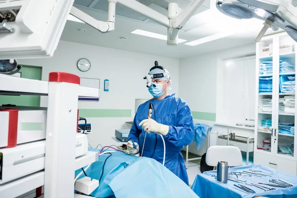 Rinocerurgia funcional para restaurar la respiración nasal con tecnología de coblación. 2024