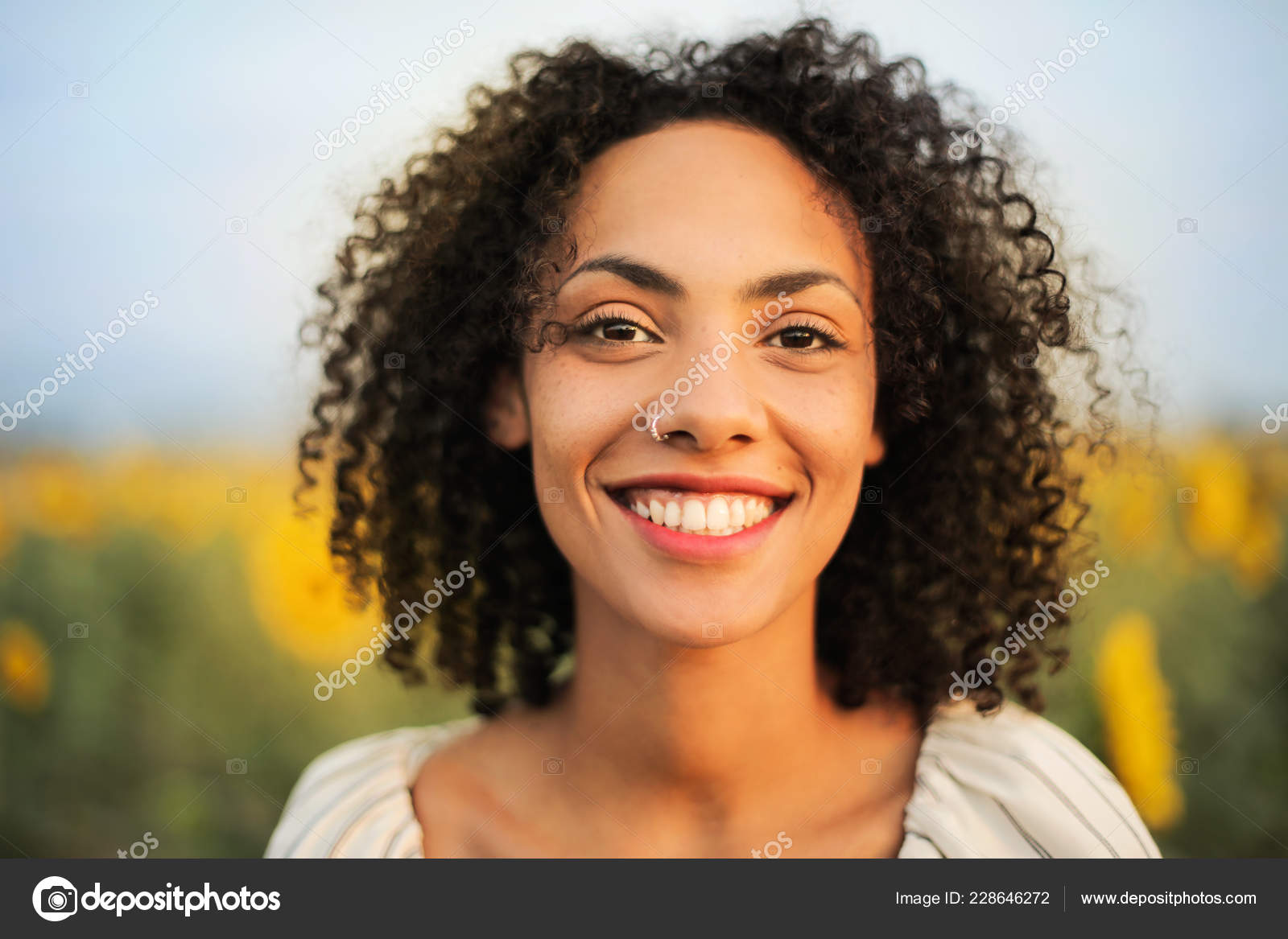 Young Black Beautiful Woman Smiling Portrait — Stock Photo © olly18 ... Young Black Beautiful Woman Smiling Portrait — Stock Photo © olly18 ...