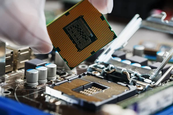 Electronic engineer of computer technology. Maintenance computer cpu ...