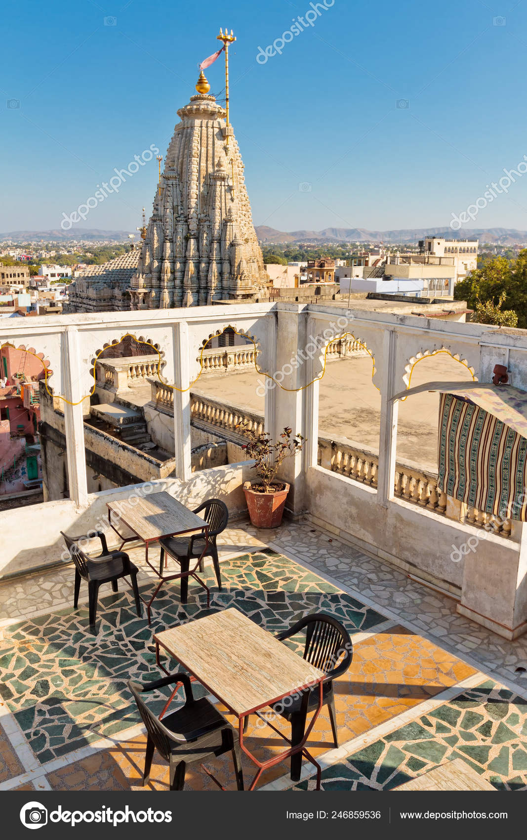 Roof top with Jagdish Temple on background in Udaipur — Stock Photo ...