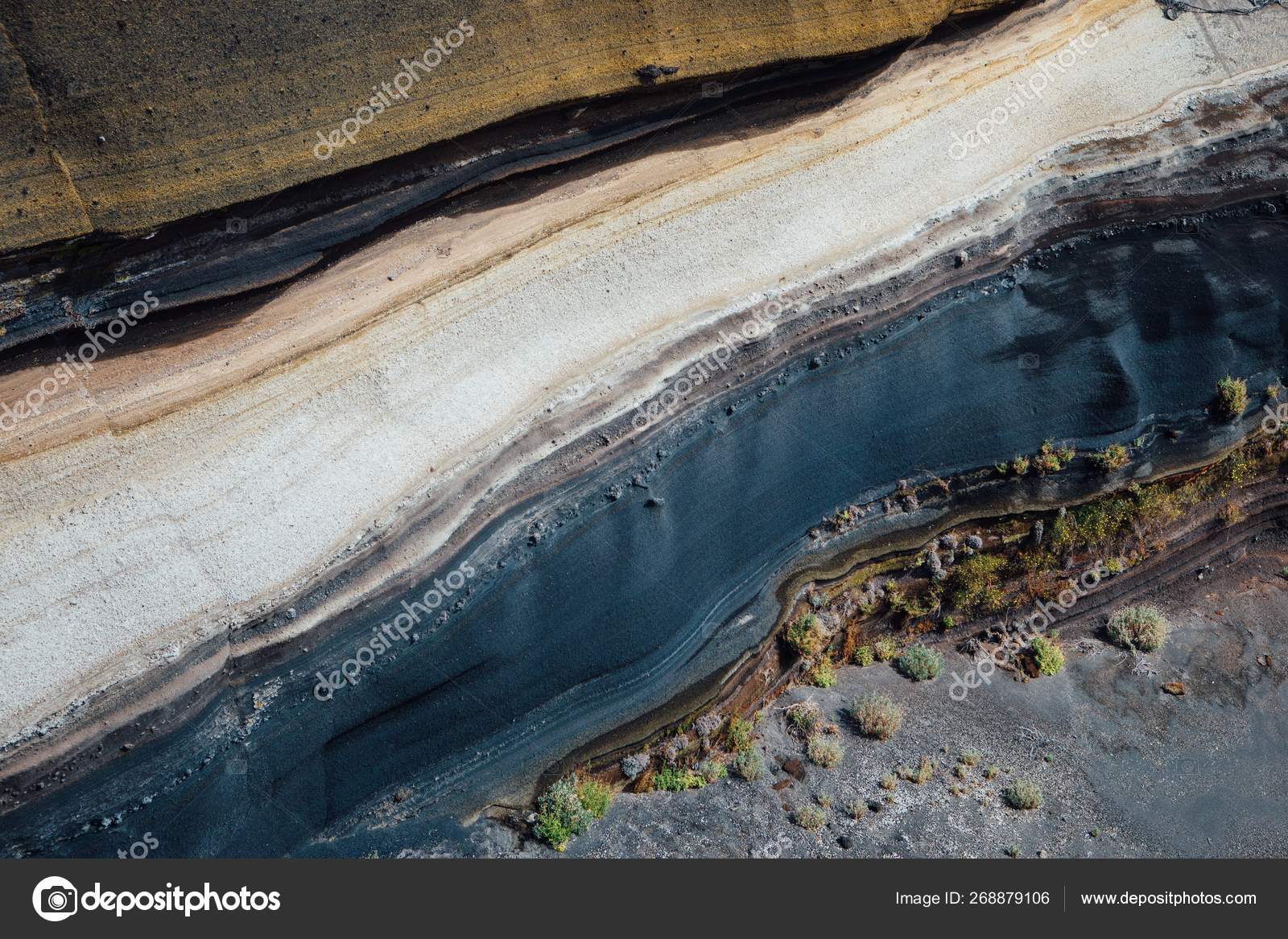 Stratum of Earth crust in cross-section, abstract background — Stock ...