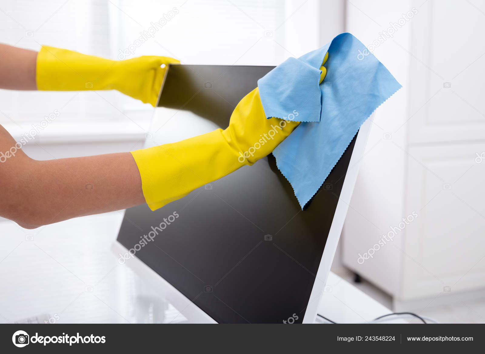 Close Person's Hand Cleaning Desktop Screen Blue Rag Office — Stock ...
