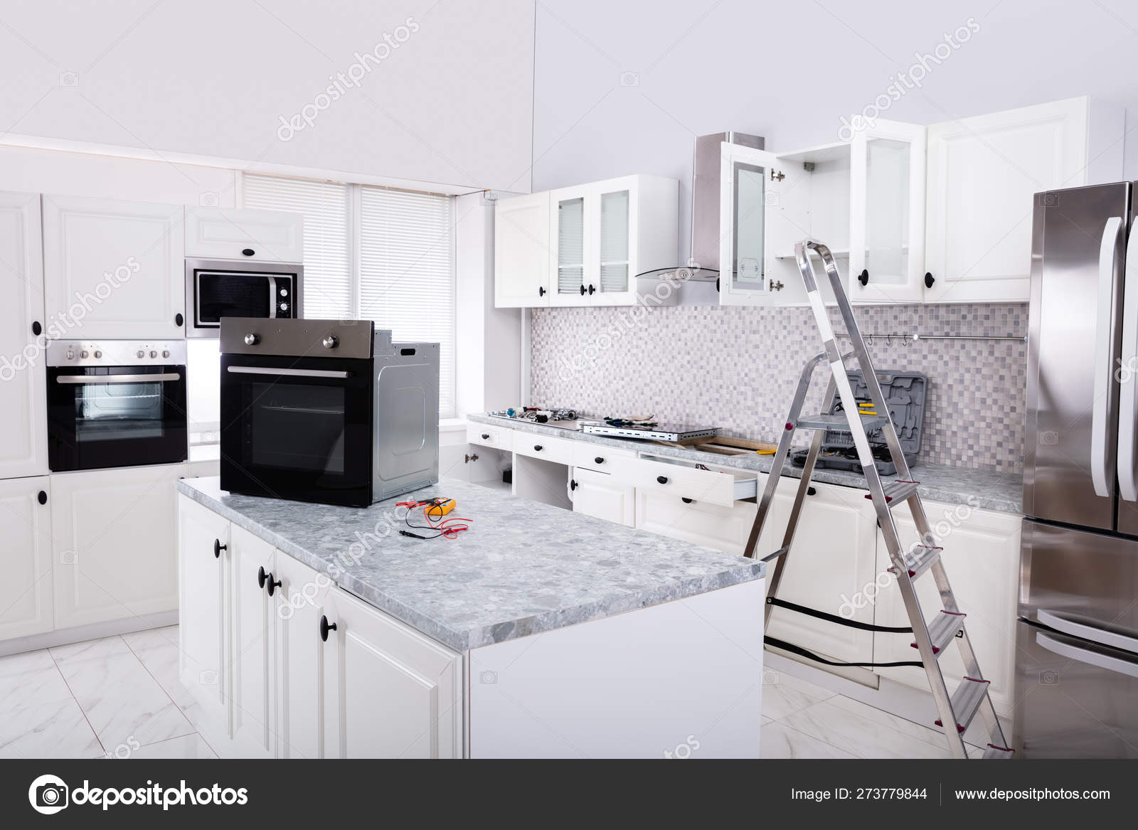 Installing New Micro Oven Induction Hob Modern Kitchen — Stock Photo ... Installing New Micro Oven Induction Hob Modern Kitchen — Stock Photo ...