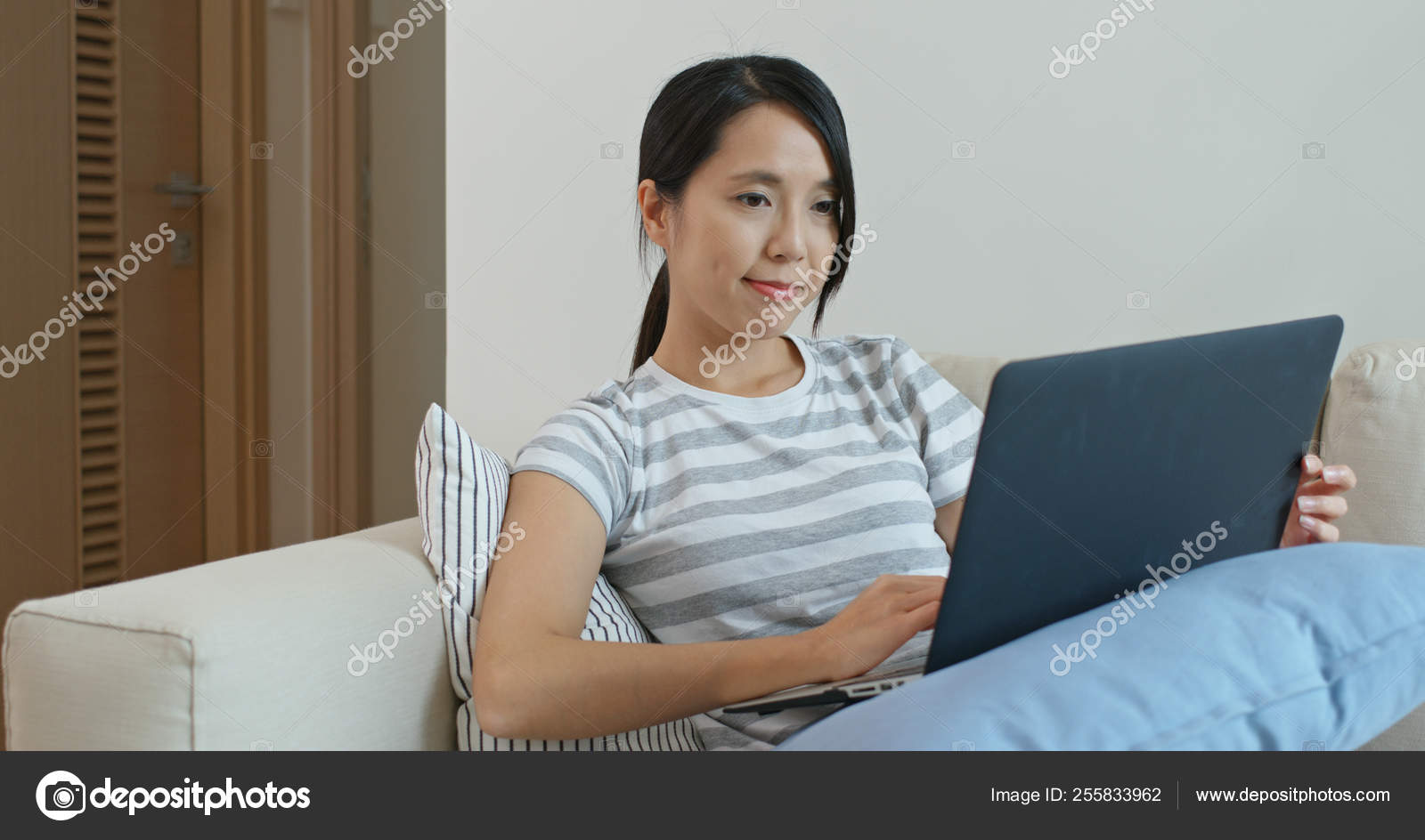 Woman Work Computer Home — Stock Photo © leungchopan #255833962