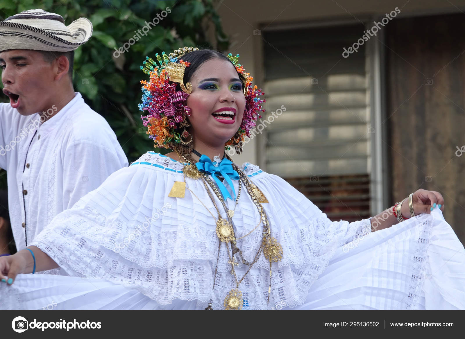 Traditional Panamanian Clothing