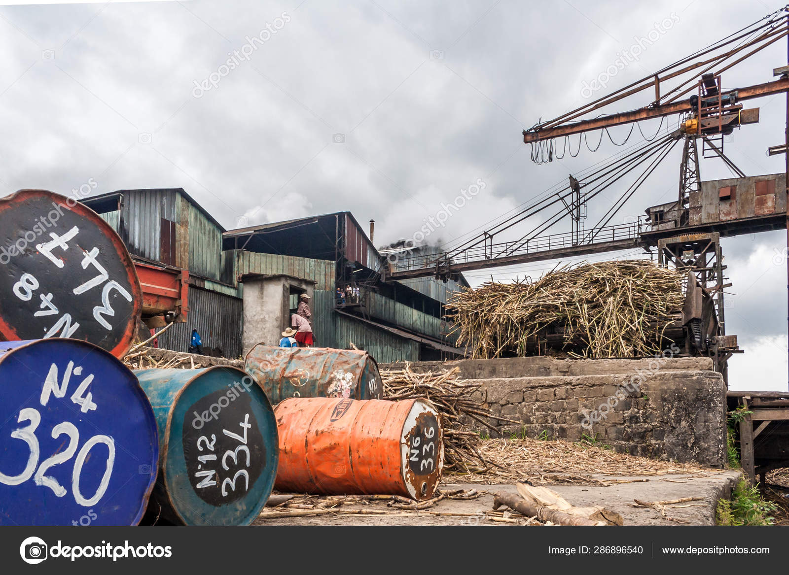 Sugar factory in bad condition – Stock Editorial Photo © pierivb #286896540