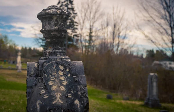 Ludvigsen mortuary fremont ne images libres de droit, photos de ...