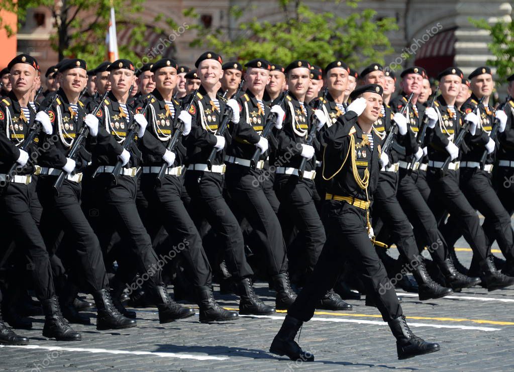 Marines 336-th guardias separados Brigada Bialystok de la flota del ...