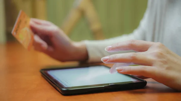 Online banking with tablet computer - Stock Image - Everypixel