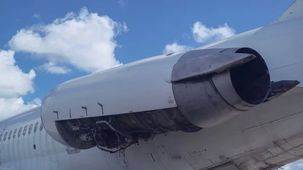 Aircraft engine Images - Search Images on Everypixel