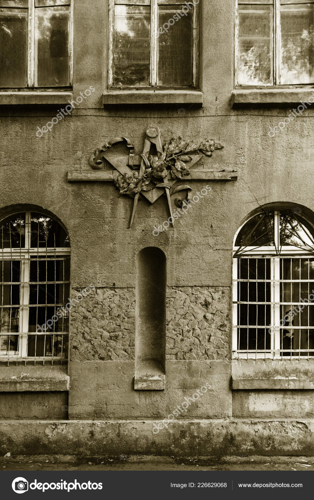 Grunge Freemasonry Emblem Dramatic Background Masonic Triangle Compass ...