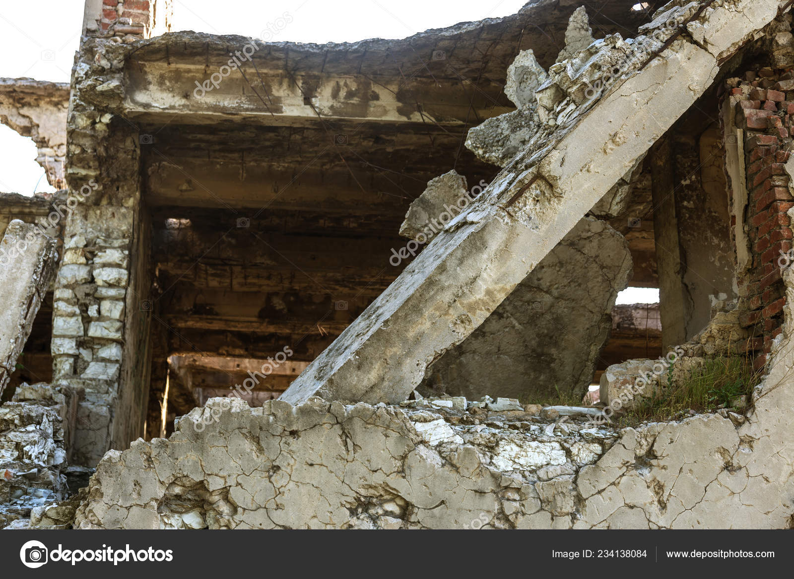 Abandoned Destroyed Explosion Bombing Shelling Destroyed Building Holes ...