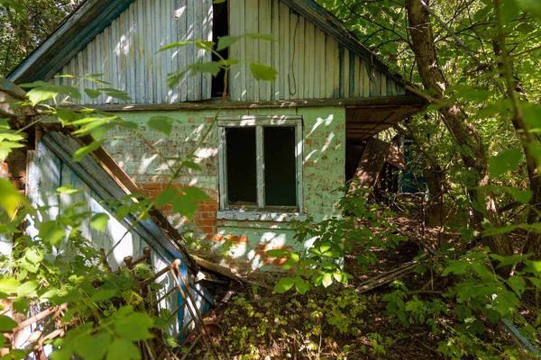 Moldy house Stock Photos, Royalty Free Moldy house Images | Depositphotos