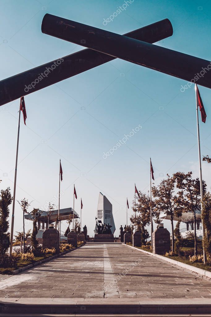 Monumento a Polatli Duatepe en memoria de la Guerra de Independencia de ...