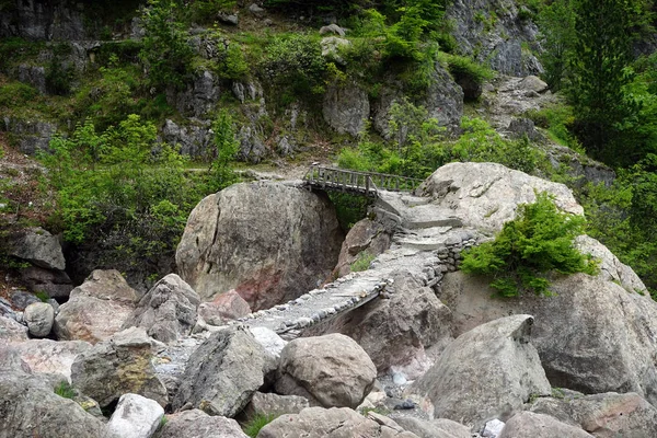 Puente de rocas Stock Photos, Royalty Free Puente de rocas Images ...