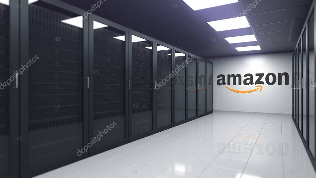Logotipo de AMAZON en la sala de servidores, representación editorial ...