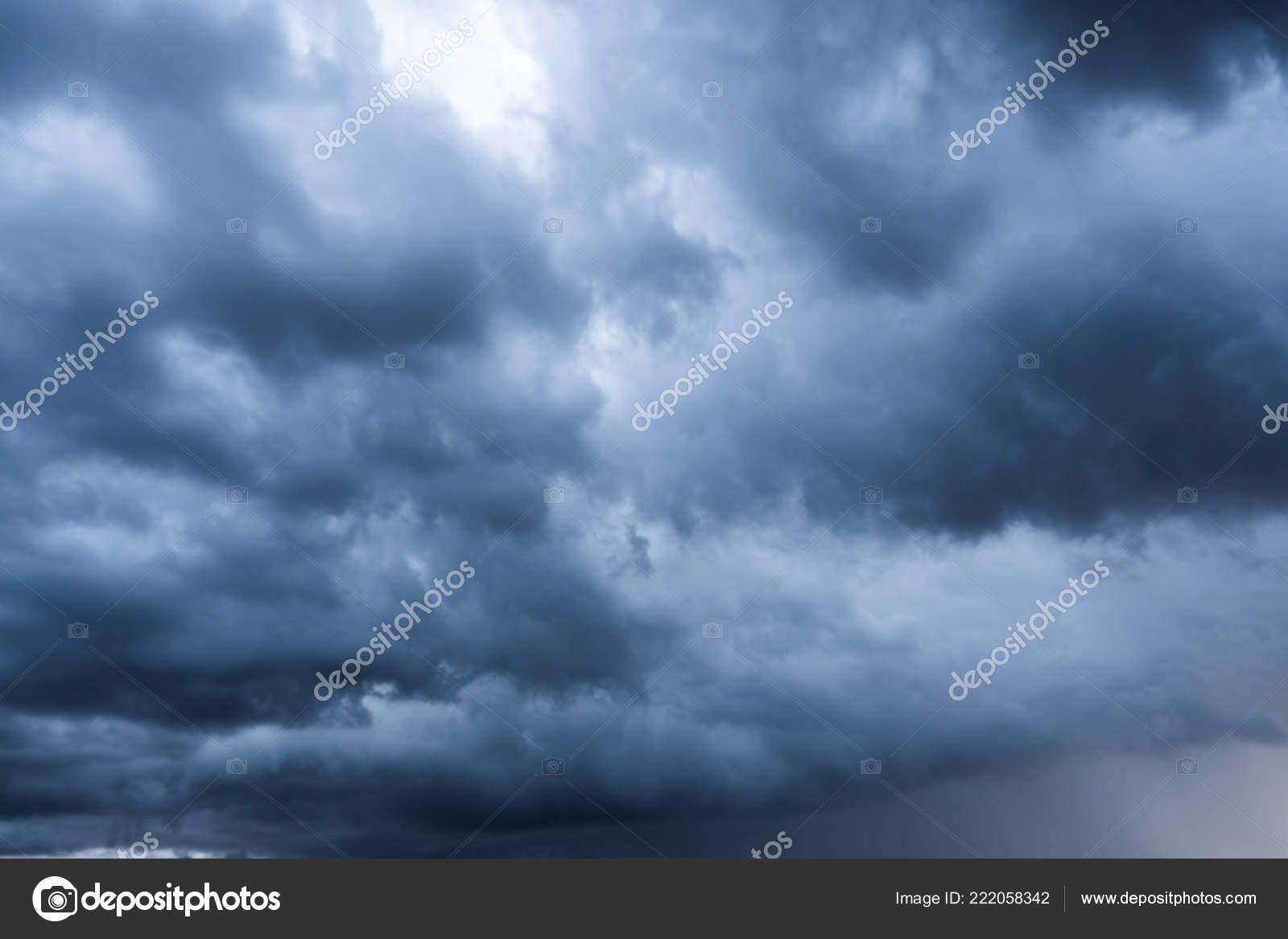 Storm Cloud Background Raining Dark Clouds Huge Black Clouds Dark Stock ...