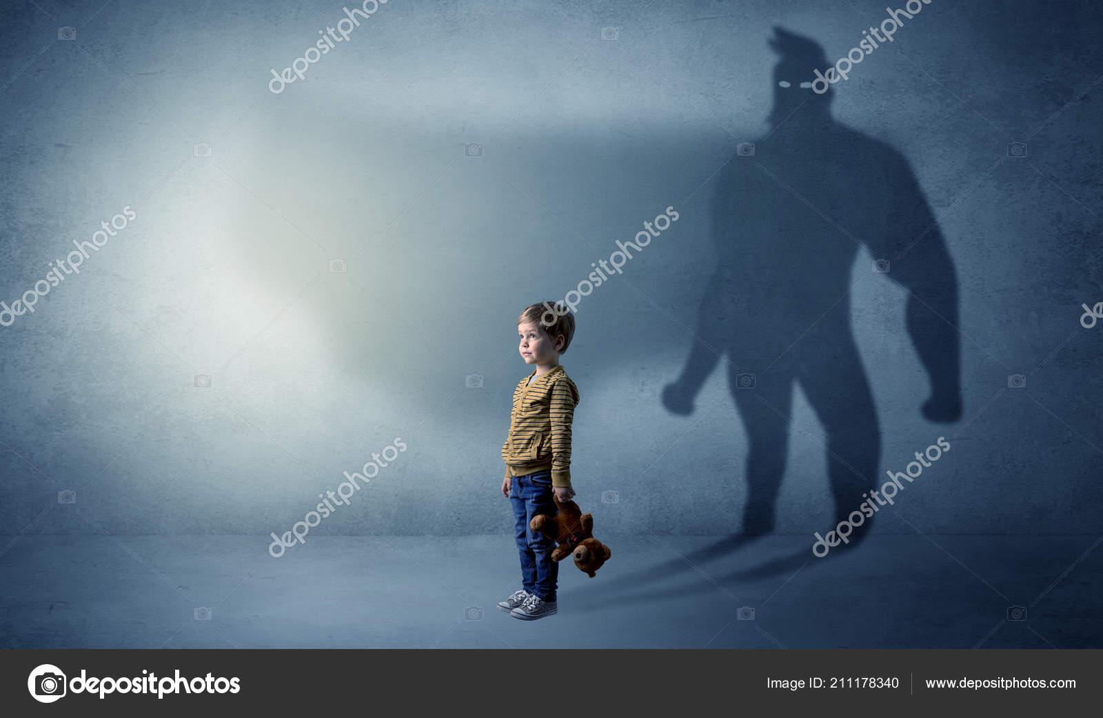 Cute kid with hero shadow behind — Stock Photo © ra2studio #211178340