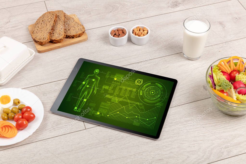 Composición de alimentos saludables con tabletas 2024