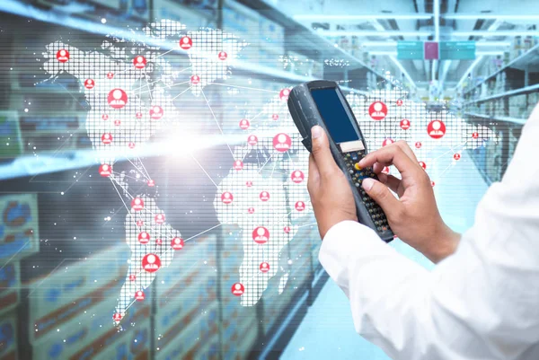 Global logistics scanning Stock Photos, Royalty Free Global logistics ...