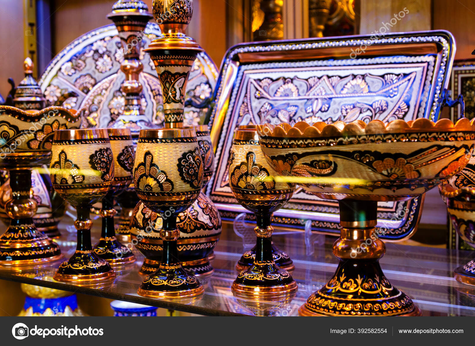 Traditional Iranian Plates Dishes Iran Asia Plates Traditional Iranian ...