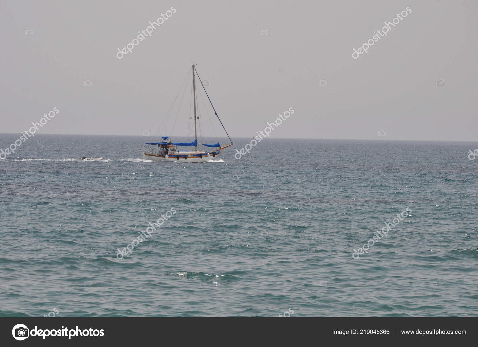 Beautiful Boat Open Sea – Stock Editorial Photo © maristos #219045366