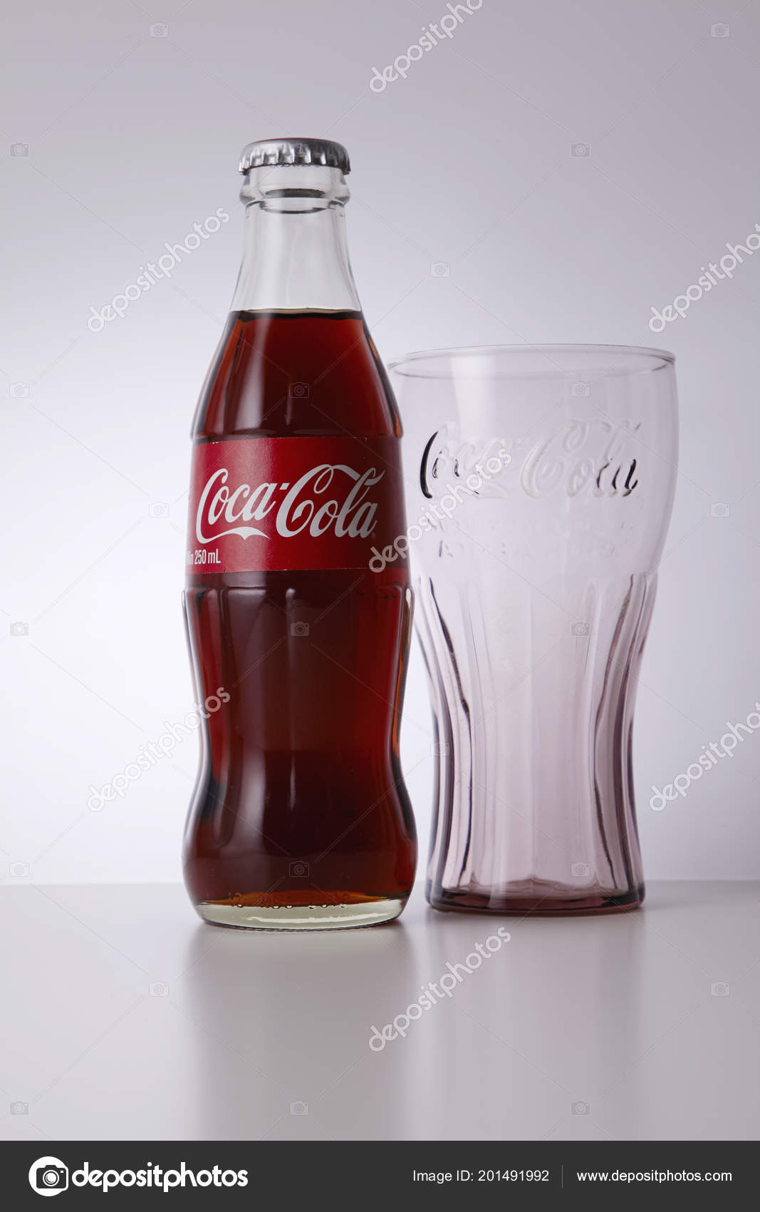 Kuala Lumpur Malaysia June 2017 Coca Cola White Background — Stock ...