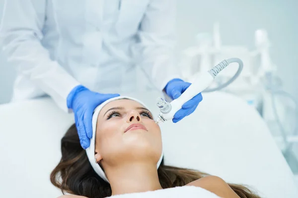 Woman hydrafacial Stock Photos, Royalty Free Woman hydrafacial Images ...