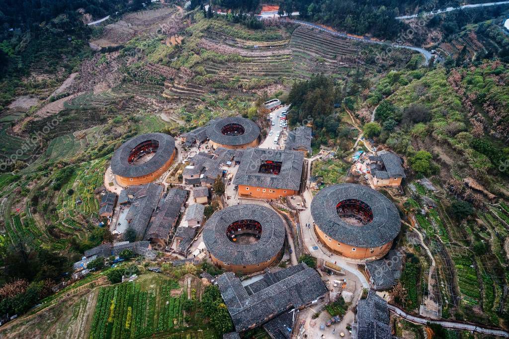 Vista aérea de Tulou, las viviendas únicas de Hakka en Fujian, China. 2024