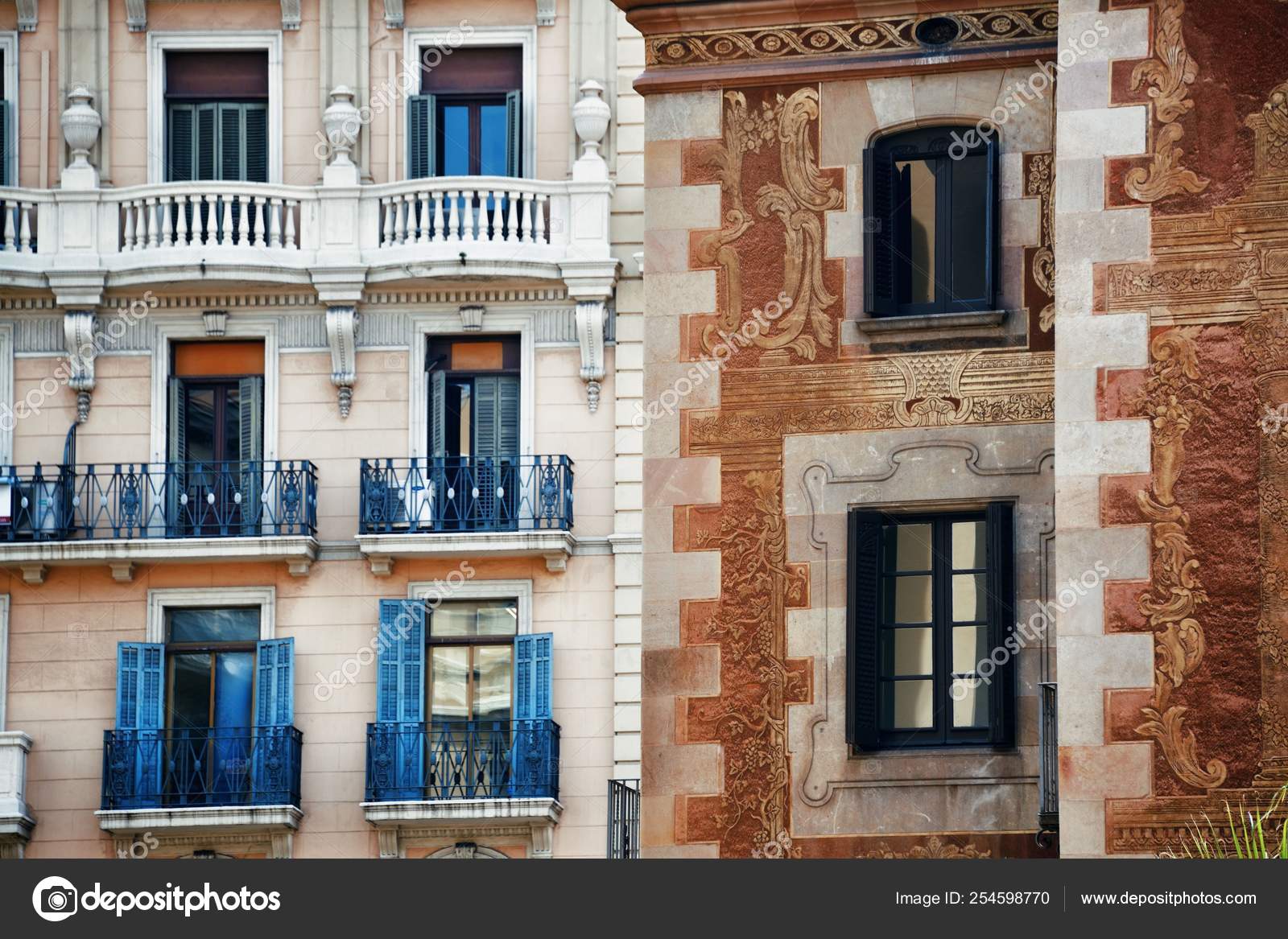 Closeup View Old Buildings Street Barcelona Spain — Stock Photo ...