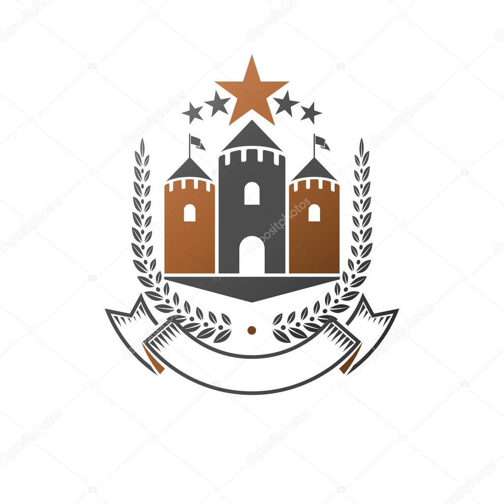 Un antiguo emblema del castillo. Escudo heráldico logotipo decorativo ...