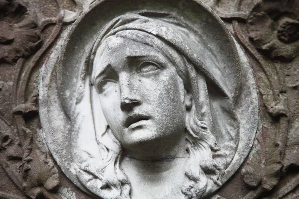 Medieval woman crying Stock Photos, Royalty Free Medieval woman crying ...