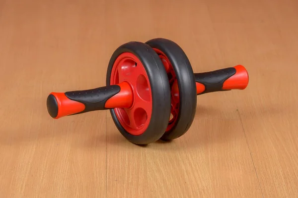 Gym wheel fotos de stock, imágenes de Gym wheel sin royalties ...