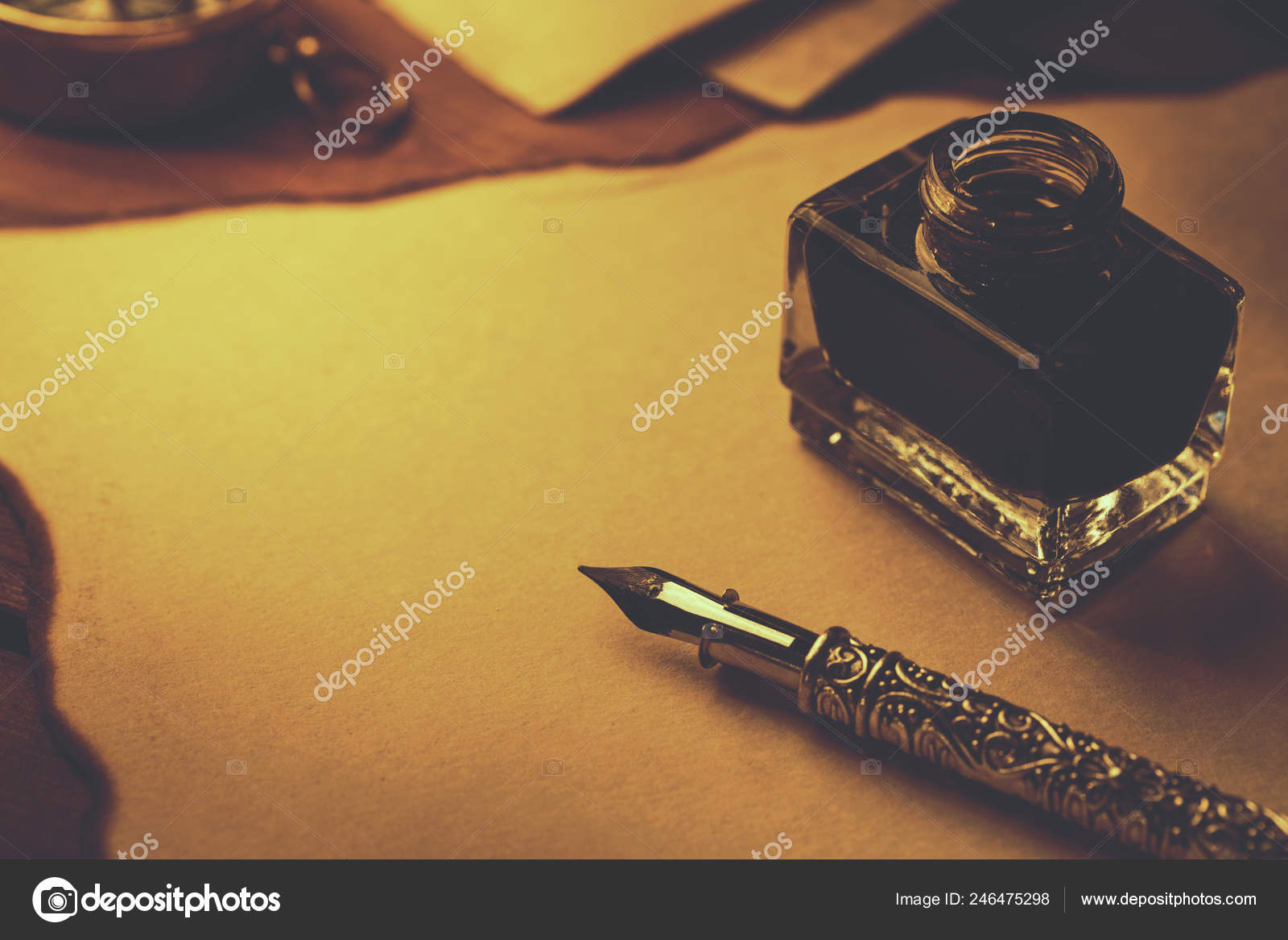 Escritura Con Pluma Sobre Papel Compra Conjunto Papelería Letras
