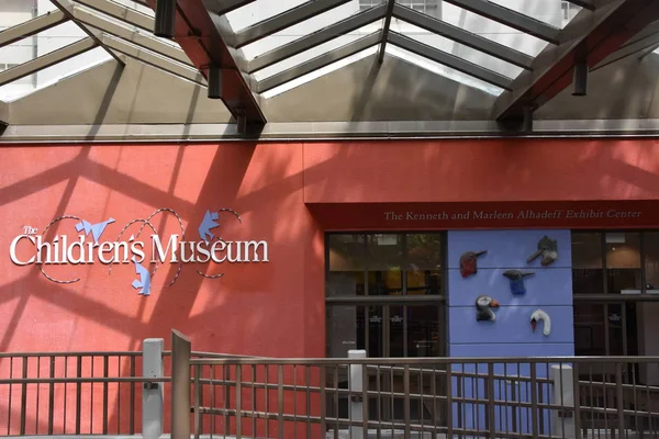 Museu das crianças Stock Photos, Royalty Free Museu das crianças Images ...